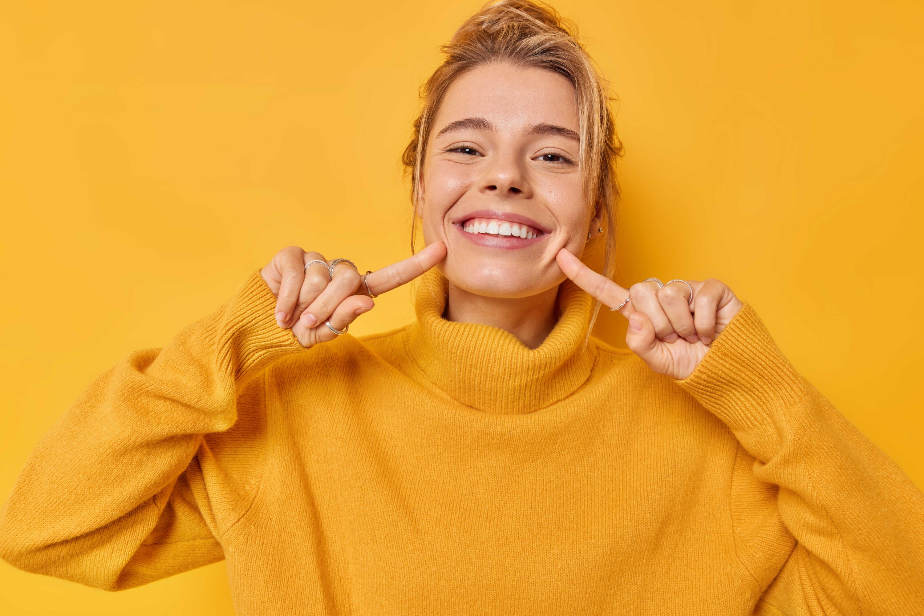 Smile Makeovers: Veneers, Bonding & Contouring ? myDental